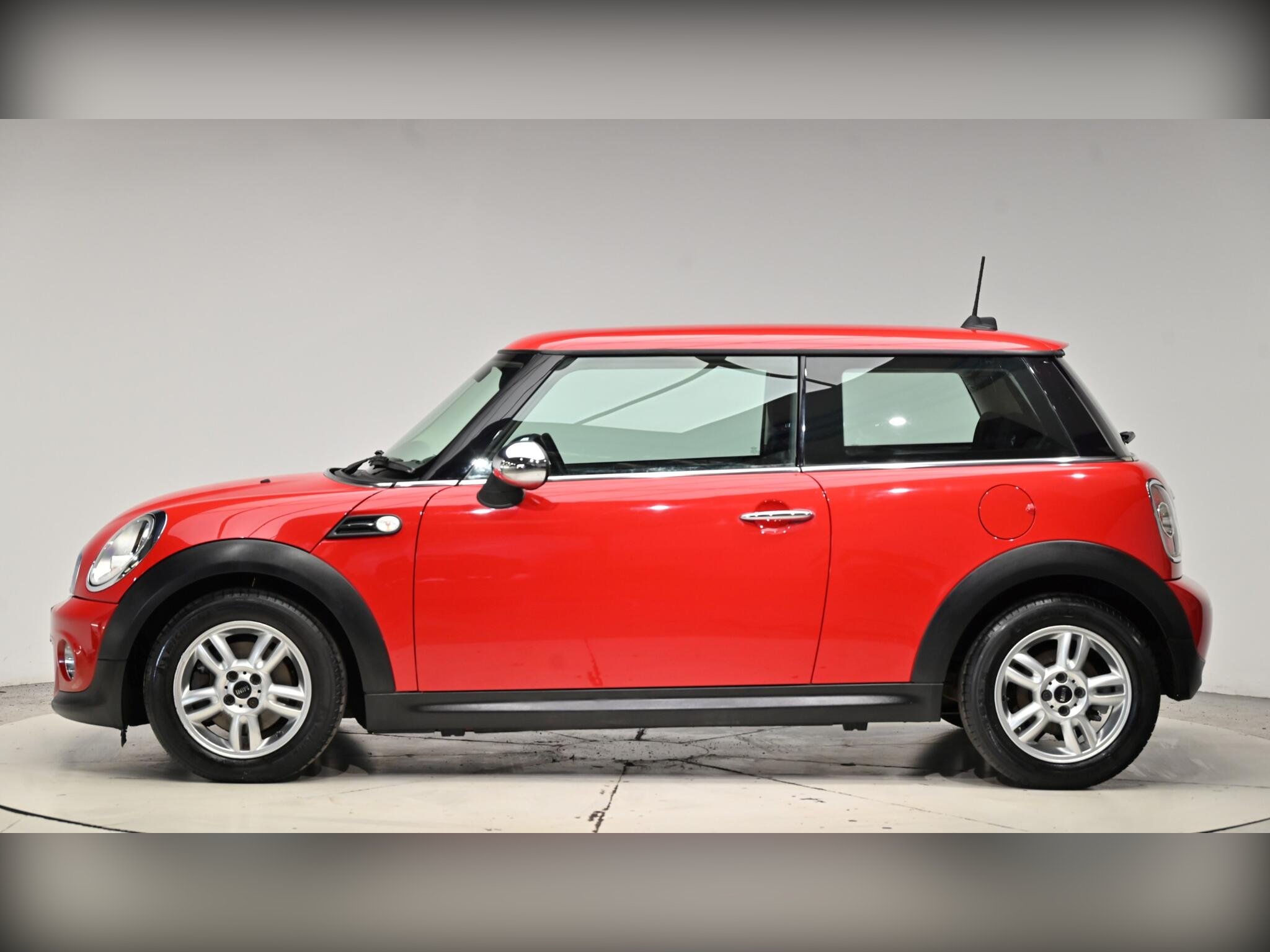 Used 2013 Mini Hatch 1.6 One Euro 5 3dr for sale in Tiverton, Devon ...